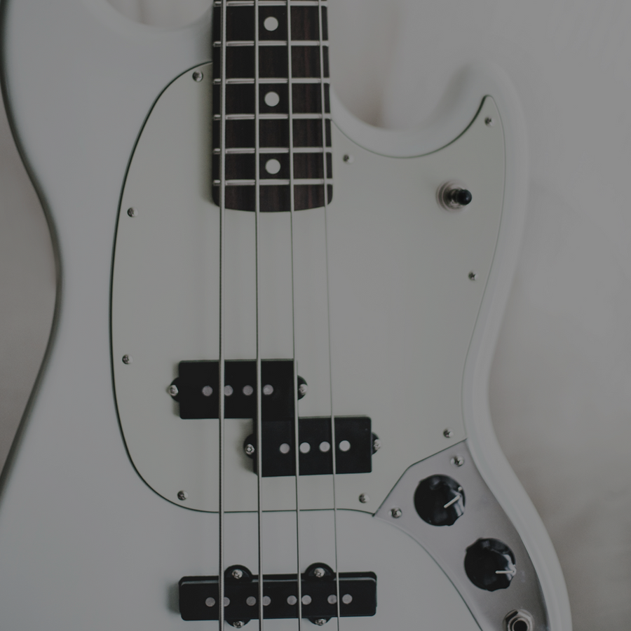 Moze Guitars | San Diego based store offers music lessons, repairs