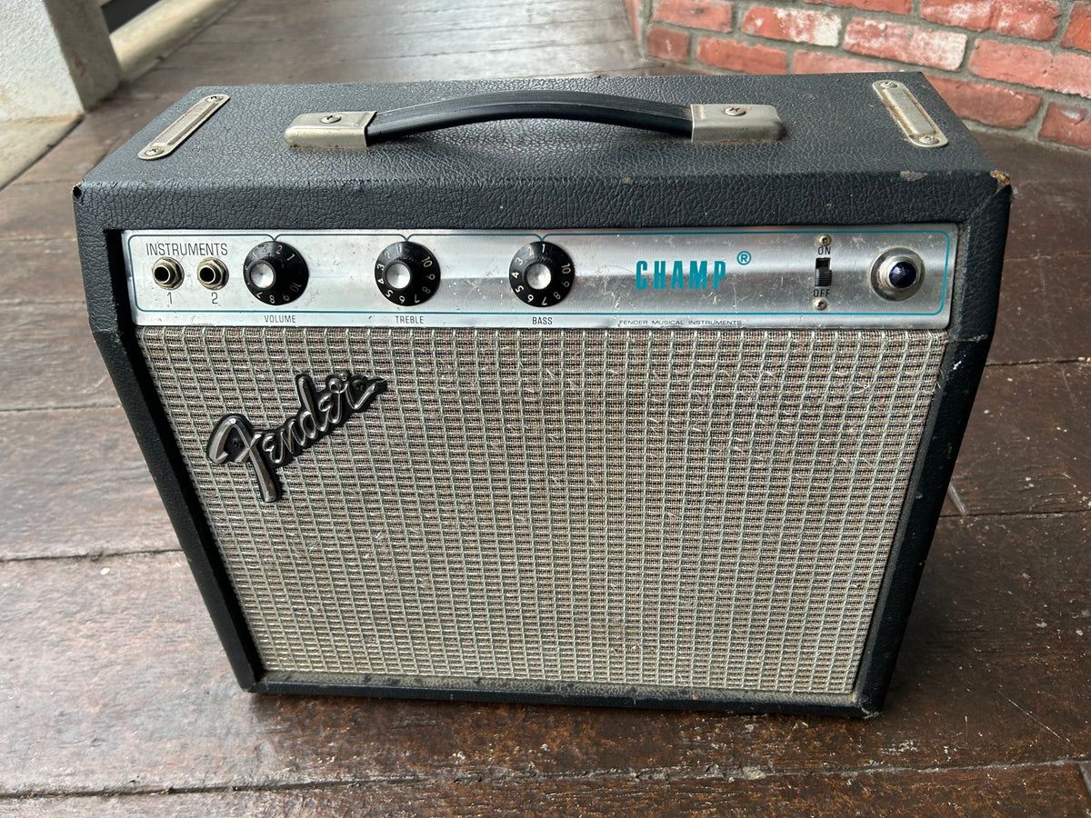 1976 Fender Champ Silverface – Moze Guitars