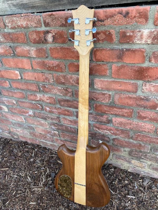 Troy Post Wolf Guitar – Moze Guitars