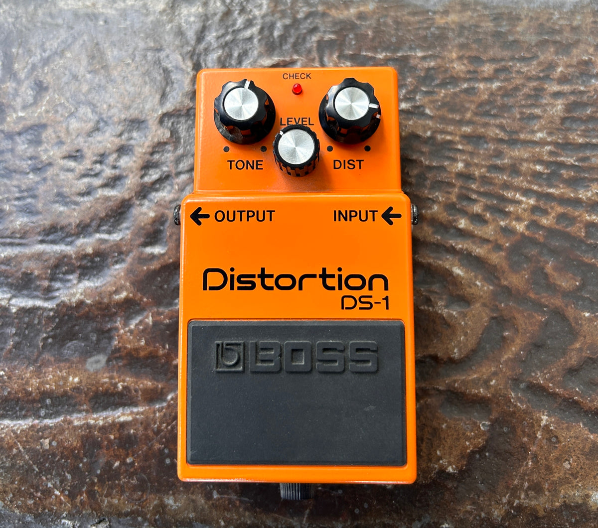 Boss DS-1 Distortion Pedal – Moze Guitars