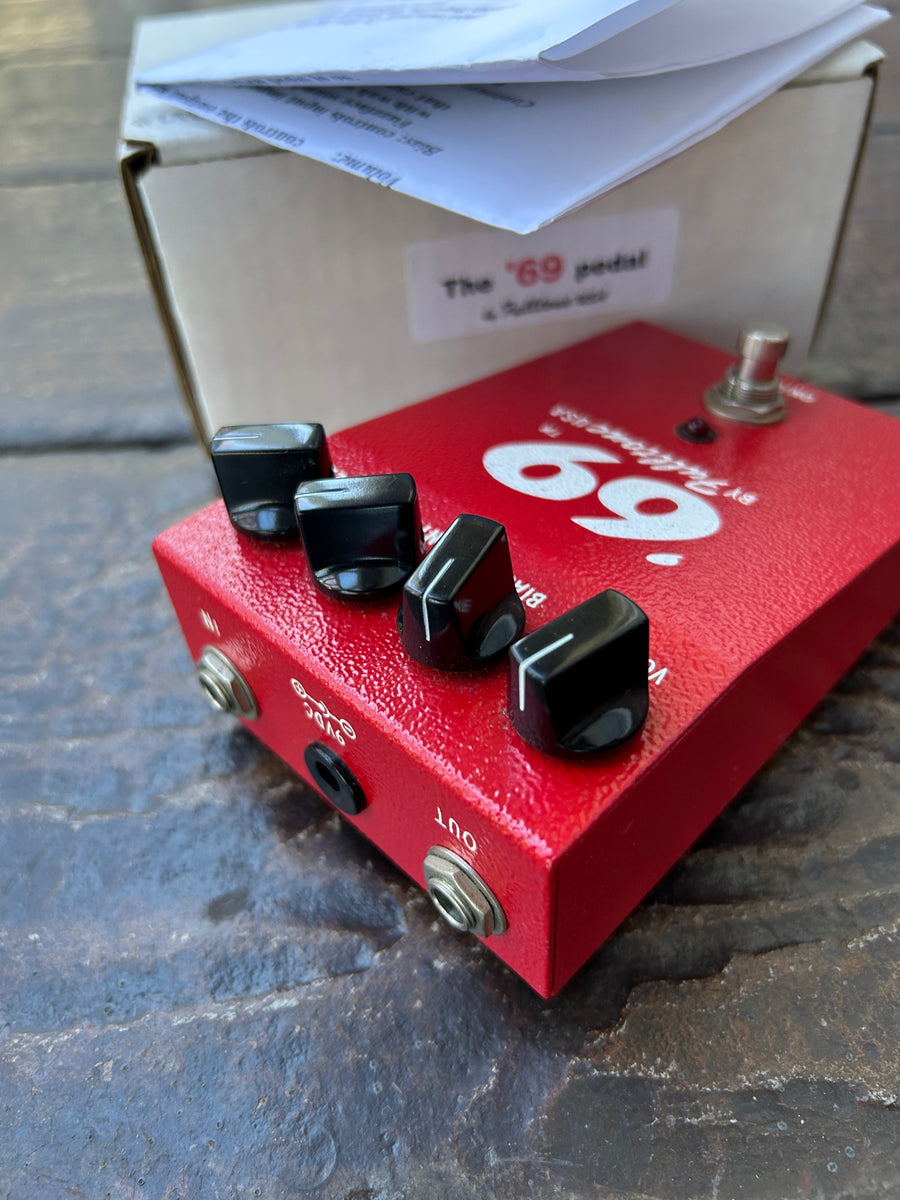 Fulltone '69 Fuzz V1 – Moze Guitars