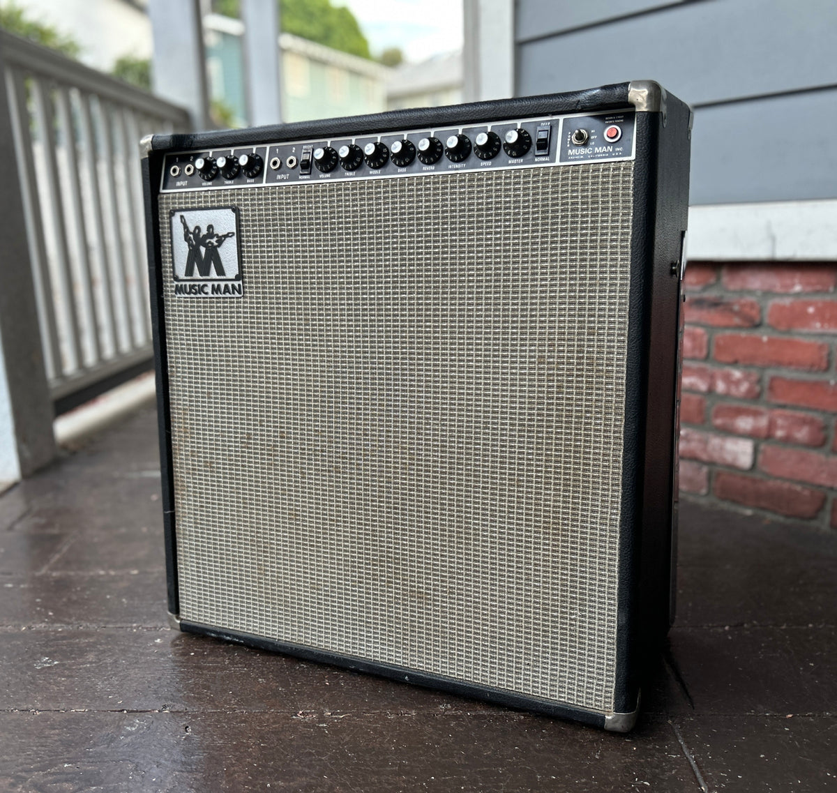 Music Man 410-HD One Thirty 2-Channel 130-Watt – Moze Guitars